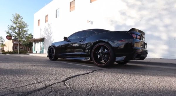Une Chevrolet Camaro Knight Rider