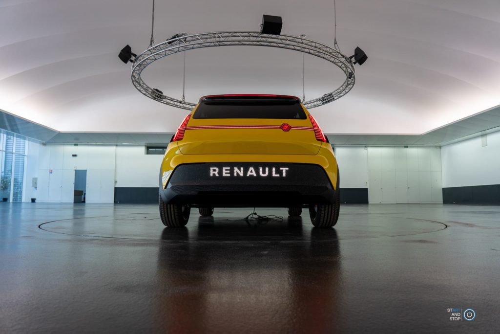 R5 Prototype shooting au centre de design Renault